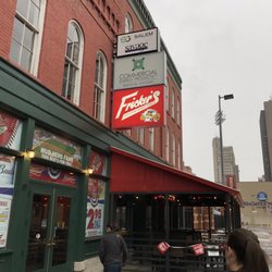 Frickers - 31 Photos & 40 Reviews - Chicken Wings - 19 N Saint Clair St ...