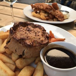 The George Inn - 120 Photos & 130 Reviews - Pubs - 75-77 Borough High ...