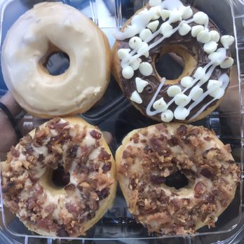 Donut Worry - 216 Photos & 127 Reviews - Donuts - 248 E Crogan St ...