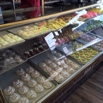 Taylor’s Bakery - 67 Photos & 71 Reviews - Bakeries - 6216 Allisonville ...
