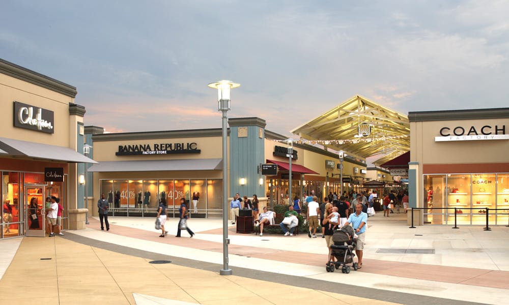 Cincinnati Premium Outlets - 108 Photos & 114 Reviews - Outlet Stores ...