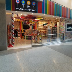 Dylan’s Candy Bar - 10 Photos - Candy Stores - 2800 North Terminal Rd ...