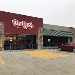 Dodge’s Southern Style - 16 Photos - Southern - 2670 N Highland Ave ...