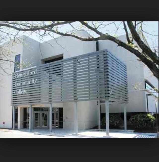 Henry Ford College - Colleges & Universities - 5101 Evergreen Rd ...