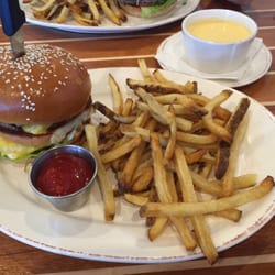 Charlie’s On Prior - 35 Photos & 41 Reviews - American (Traditional ...