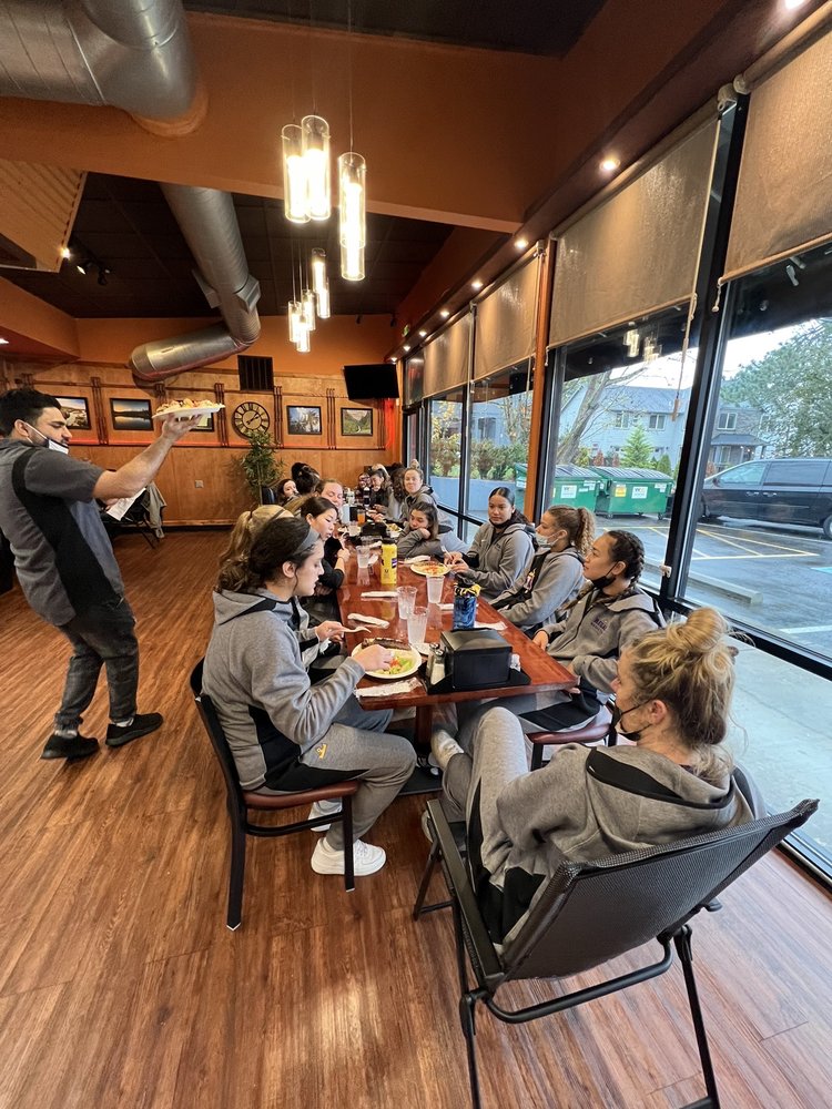 Moonlight Grill PDX, Portland | Roadtrippers