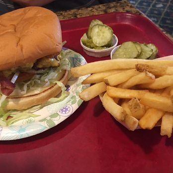 Arctic Roadrunner - 81 Photos & 119 Reviews - Burgers - 5300 Old Seward ...