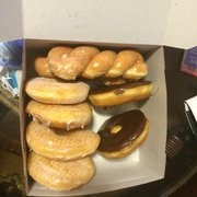 Donut Star - 15 Photos & 37 Reviews - Donuts - 914 Auburn Way S, Auburn ...