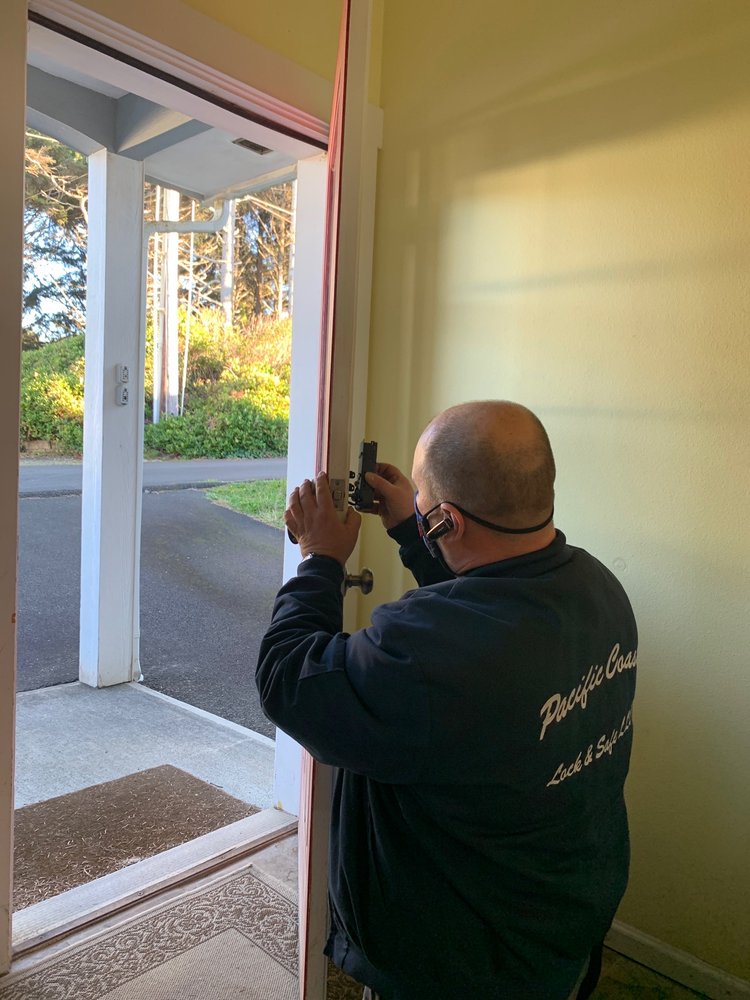 Locksmith - Pacific Coast Lock & Safe