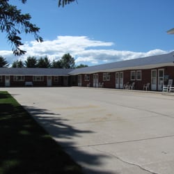 Pine River Motel - Hotels - 102 Lafayette Ave, Cheboygan, MI - Phone ...