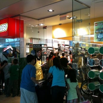 The Lego Store - 25 Photos & 24 Reviews - Toy Stores - 5015 Westheimer ...