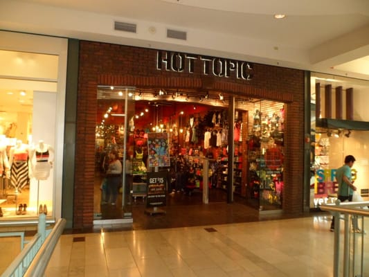Hot Topic - Accessories - 49 W Maryland St Ste 159, Indianapolis, IN ...