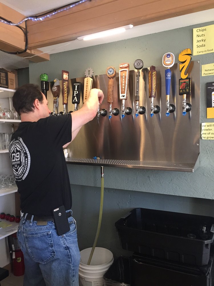 Blue Ridge Beer Hub - Brewing Supplies - 21 East St, Waynesville, NC ...