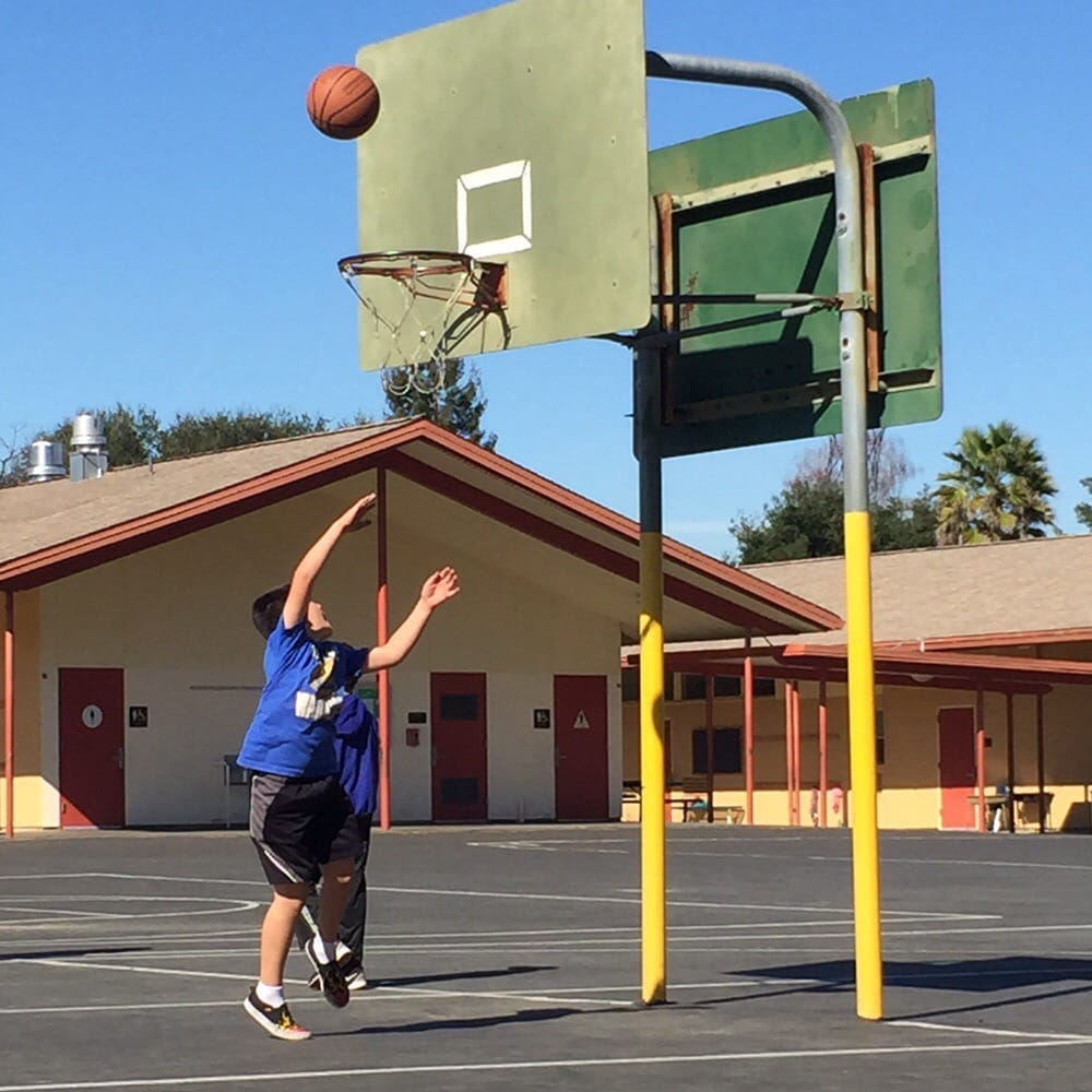 Almond Elementary School - Elementary Schools - 550 Almond Ave, Los ...