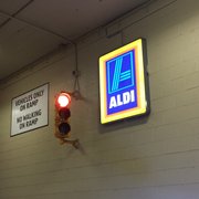 ALDI - 13 Photos & 31 Reviews - Grocery - 5631 Baum Blvd, Friendship ...