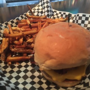 JL Beers - 75 Photos & 104 Reviews - Burgers - 1230 County Rd 42 W ...