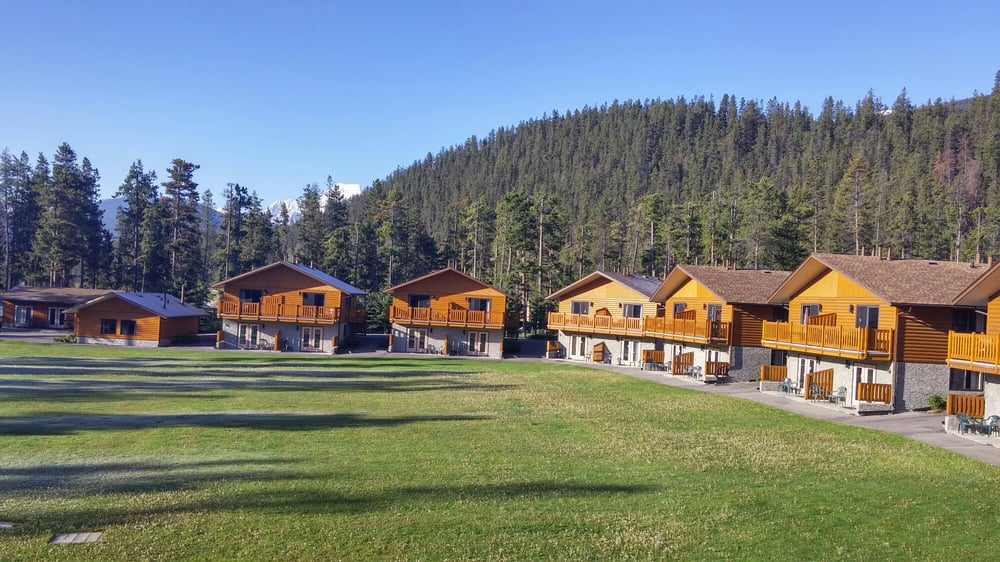 Beckers Chalets - Hotels - Jasper National Park, Jasper, AB, Canada ...