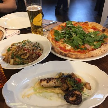 Pizzeria Moretti - 70 Photos & 62 Reviews - Italian - 1059 Rue ...