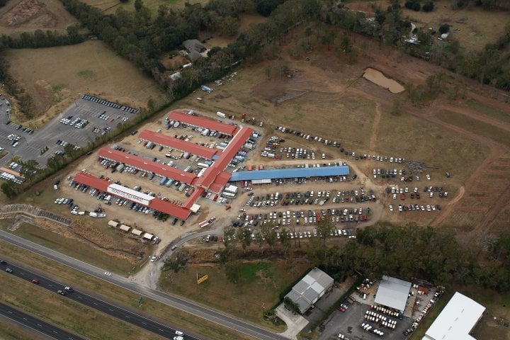 Lafayette Jockey Lot Flea Market - Farmers Market - 3011 NW Evangeline ...