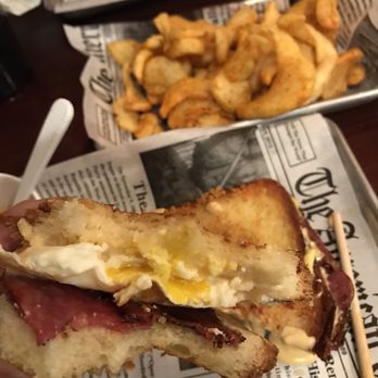 Royale with Cheese - 536 Photos & 404 Reviews - Burgers - 4163 Cass Ave ...