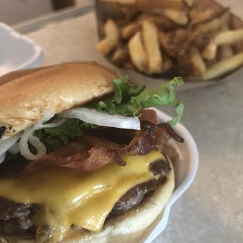 Atomic Burger - 128 Photos & 174 Reviews - Fast Food - 3934 Veterans ...