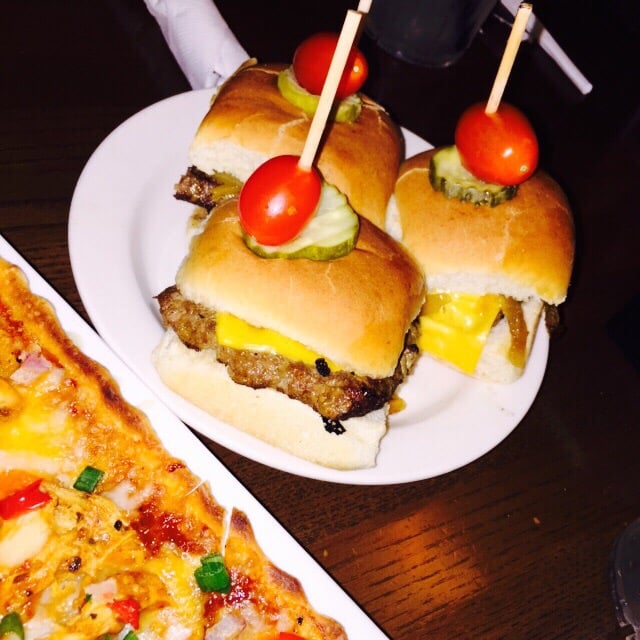 TGI Fridays - 531 Photos & 602 Reviews - American (Traditional) - 3339 ...