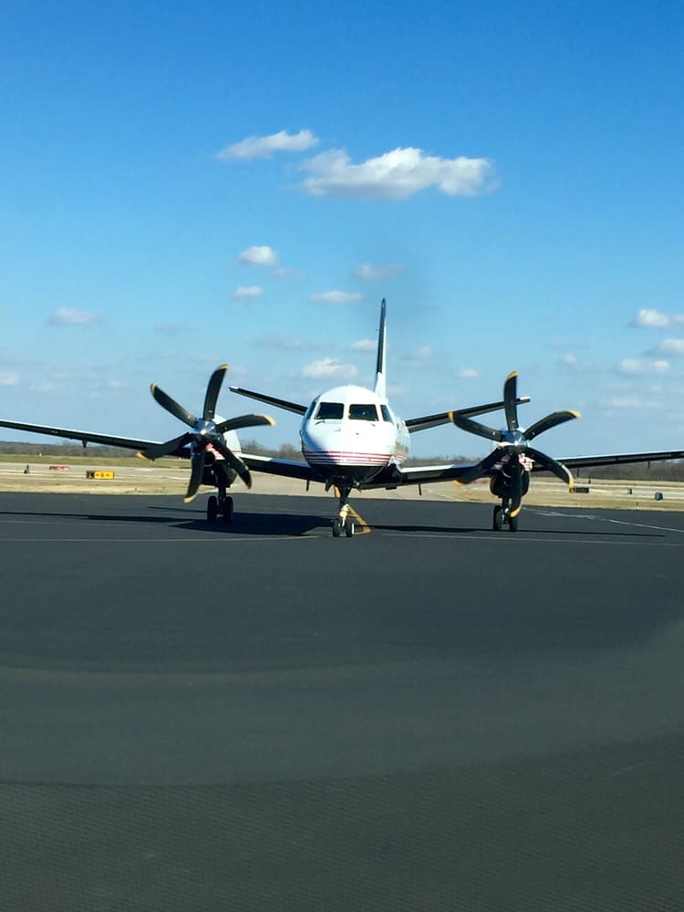 Signature Flight Support - Airports - 4321 General Aviation Ave, Austin ...